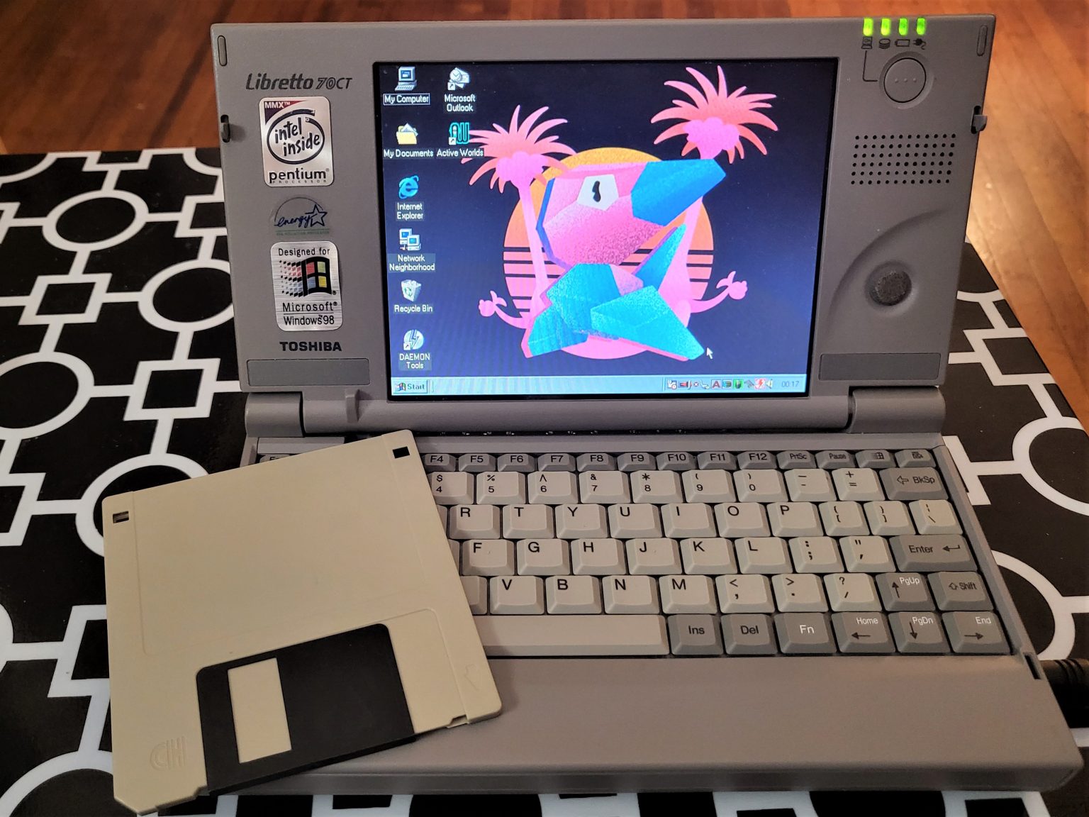Libretto Rocks! - Kazy’s Toshiba Libretto Fan & Resource Site